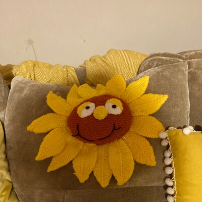 Sunny the Happy Sunflower Magicalknit Knitting Pattern Cushion Soft Toy ...