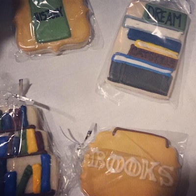 Library Cookies Book Club One Dozen - Etsy