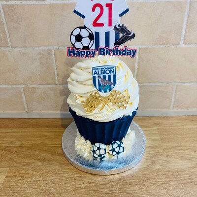 Personalised Man Utd Style Cake Topper. Manchester United Cake ...