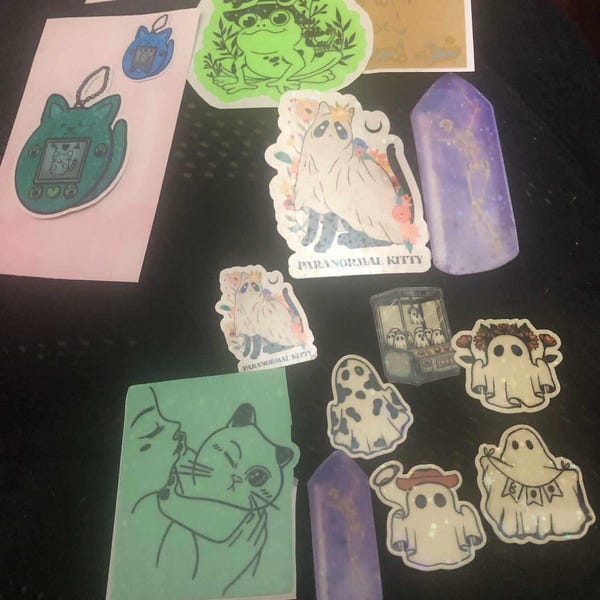 MINI STICKERS Glow in the Dark Ghostie Sticker Pack, Ghost Claw Machine ...