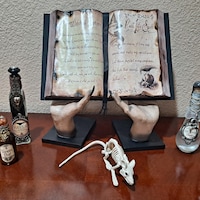 The Grand High Witch Formula 86 Delayed Action Mouse-maker Spell Book ...