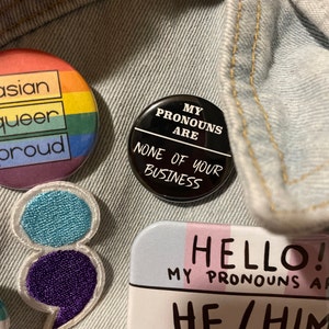 Aromantic Spectrum Pride 1.25 Inch Button Pins Greyromantic ...