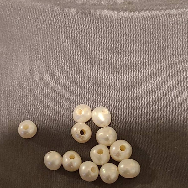 11-12mm A-AA Large Round Freshwater Pearls off Round Potato Pearl Ivory ...