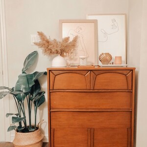 Woman's Body Fine Line Print Neutral, Abstract Art, Line Drawing ...