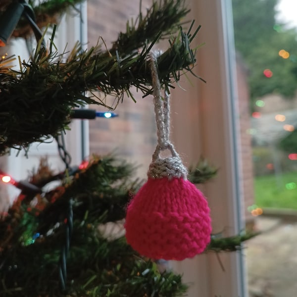 PDF KNITTING PATTERN Mini Christmas Baubles Ferrero Rocher Cover ...