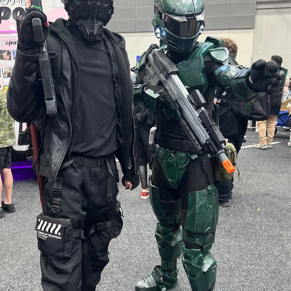 PULSE//V2:NANO Sound Reactive LED Cyberpunk Gauntlets bracer Variant ...