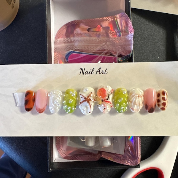 Studio Ghibli-inspired Press on Nails Totoro and Kiki Nail Art Kawaii ...