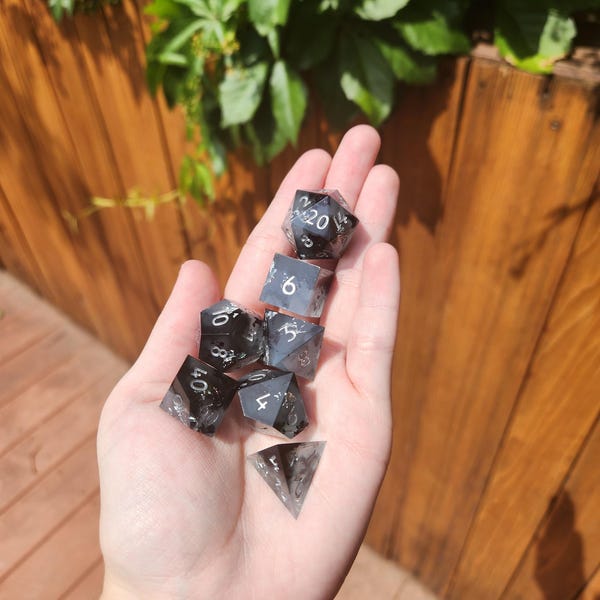 Gravensworn - Smoke Dice, Handmade Resin Sharp Edge Dice Set for Dnd, D ...