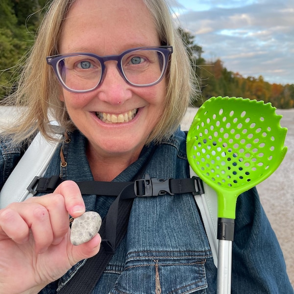 Shell Scoop, Rock Hunt Scoop, Shark Tooth Sifter, Sand Scoop, Rock ...