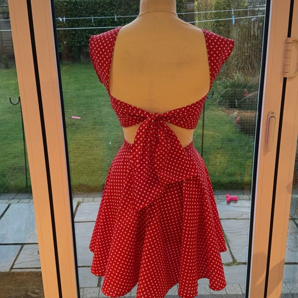 Backless Back Tie Top Sewing Pattern, Beginner Friendly Open Back Shirt ...