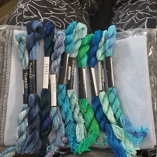 Threadworx Ocean Blue Collection - 10 Colors Variegated Embroidery ...