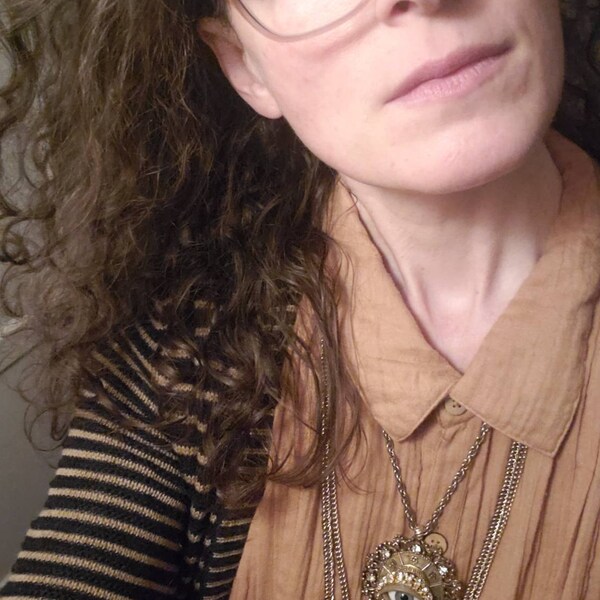 Sea Urchin Wink - Gold Tone Eyeball Brooch Pin - Etsy