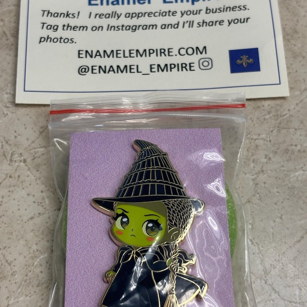Chibi Elphaba and Glinda Pins - Etsy