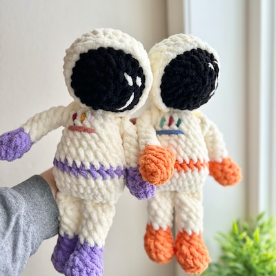 Apollo Astronaut 12 Astronaut Alien Finger Puppets, Crochet Pattern - Etsy