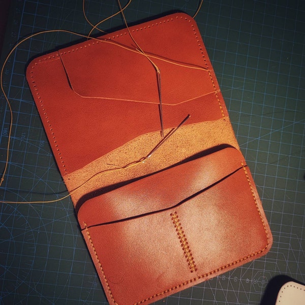 Prestige in Every Stitch: Ragna Genuine Leather Wallet – Elevate Your ...