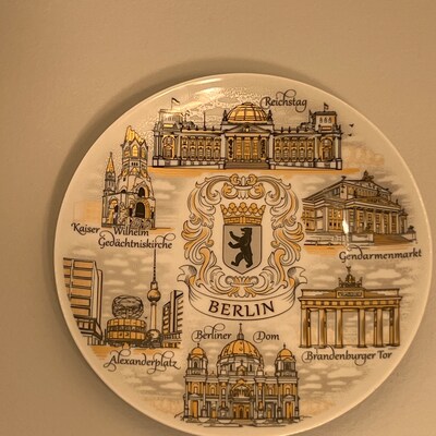 Riga Plate. Gold Style Hanging Wall Porcelain Plate 20cm - Etsy