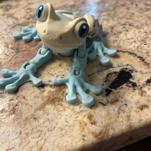 XL 6.5 Long White's Tree Frog 3D Printed Articulated Fidget Toy Eco ...