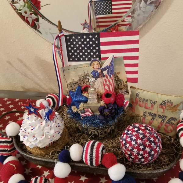 Unique Patriotic American Holiday With Trumpet Cup Mute Diorama ...