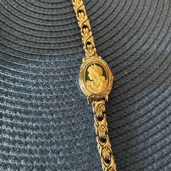 Vintage ITRACO Pocket Watch With Floral Design, Quartz Watch, Swiss ...