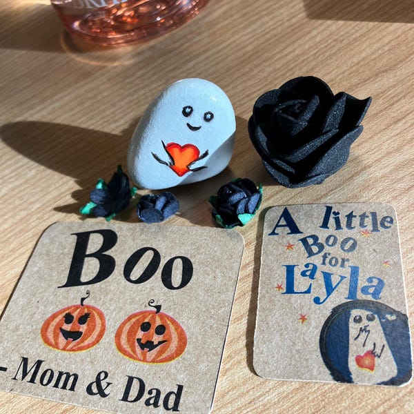 Pet Ghost Painted Rock Pocket Hug, Creepy Cute Ghost Hug & Personalised ...