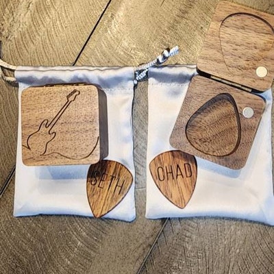Personalized Wooden Guitar Picks Box,custom Engraved Guitar Pick Holder ...