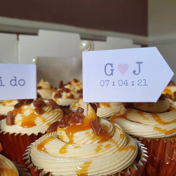 Personalised Wedding Cupcake Flags - I Do - Mr and Mrs Heart Toppers ...