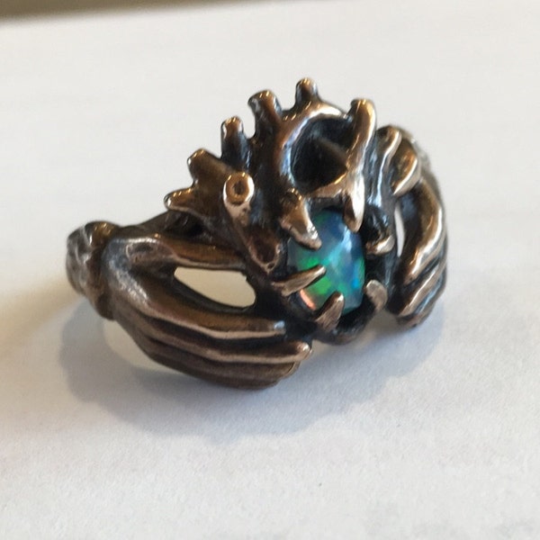 Claddagh Ring -- Traditional Celtic Pledge Ring in Bronze or Silver - Etsy