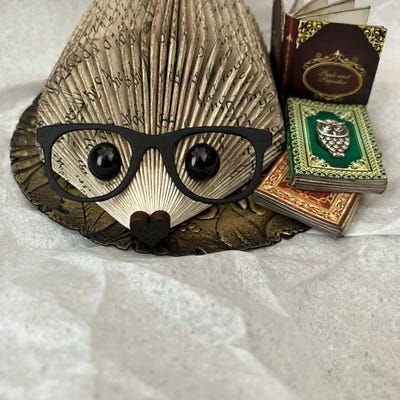 Small Vintage Paper Book Hedgehog - Etsy UK