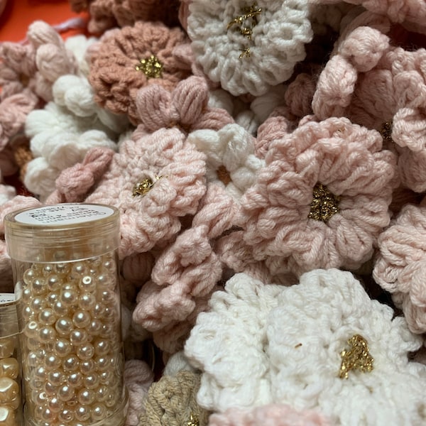 Mini Daisy Crochet Flower Set of 25, Handmade Crochet Flowers for Your ...