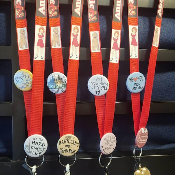 Fan Art: Annie Musical Pins Broadway Theatre Buttons Cast Gift Stage ...