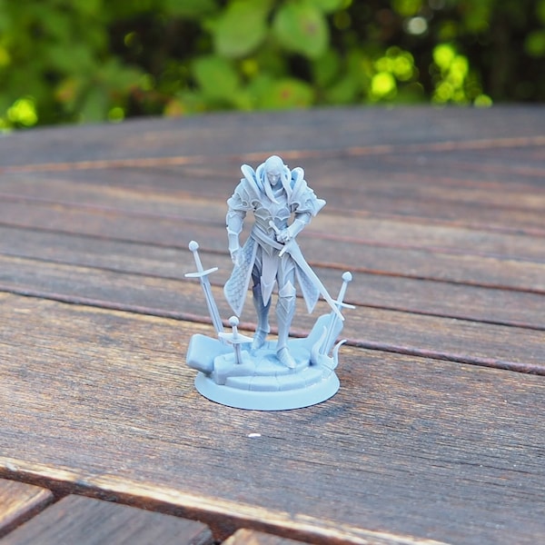 Elf Lord Miniature Warrior Fighter Spearman Mini Dungeons and Dragons ...