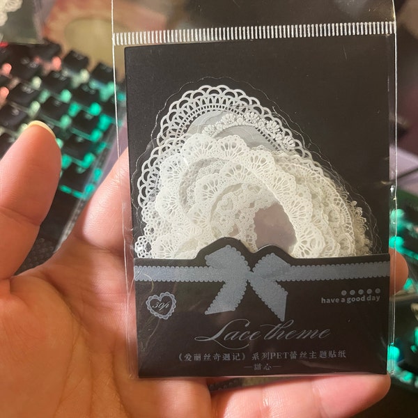 30pcs Lace Frame Floral Lace Sticker, Clear PET White Lace Doily ...