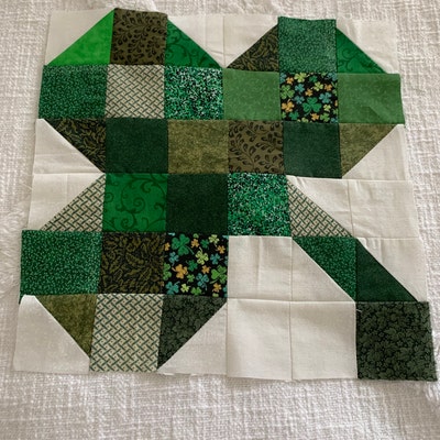 Scrappy Three Leaf Clover Quilt Block Pattern Download - Etsy