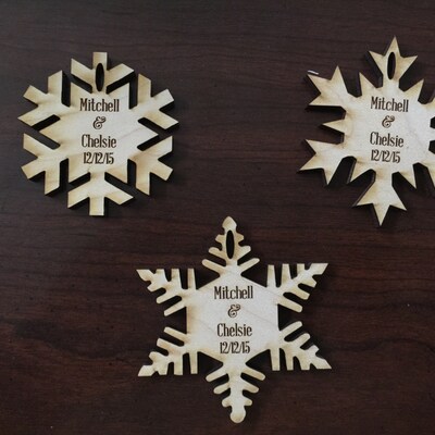 120 Snowflake Wedding Favors Custom Engraving - Etsy