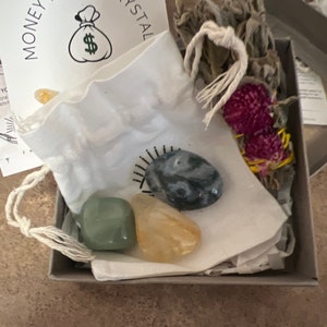 Money Crystals Set, Crystals for Manifesting Money, Abundance Crystals ...