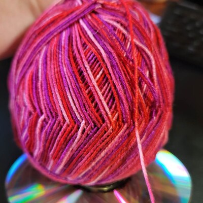 Wrist Thread Ball Holder, Hold Your Thread Handy for Tatting and ...