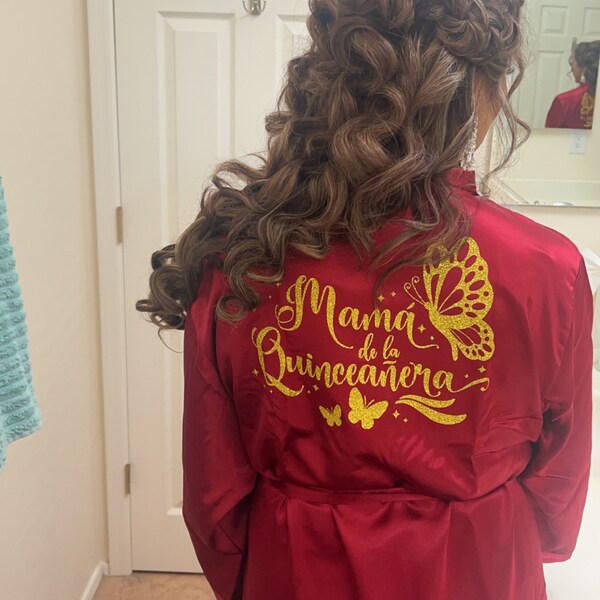 Mother of the Quinceañera Robe With Butterfly Design | Bata Para Mamá ...