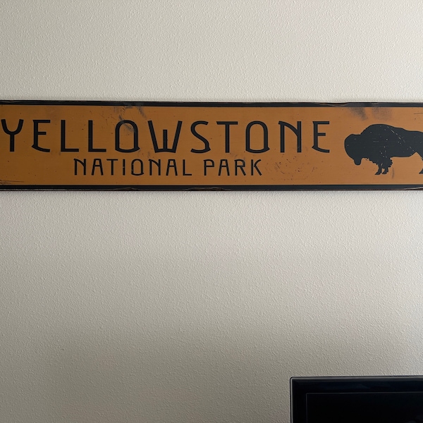 Buffalo Yellowstone National Park Wood Sign, Personalized Favorite Park ...