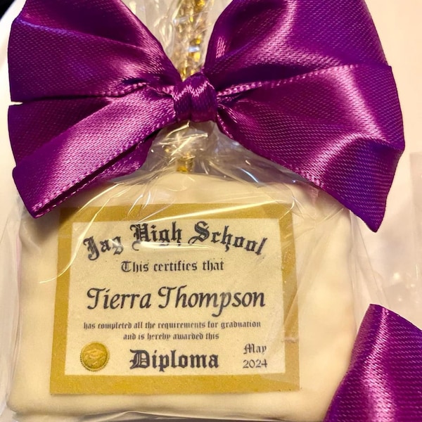 20 Edible Graduation Diplomas for Cupcakes or Rice Crispy Treats ...