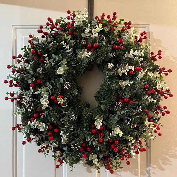 Very Merry Berry Holiday Wreath, Large Festive Wreath, Holiday Light ...