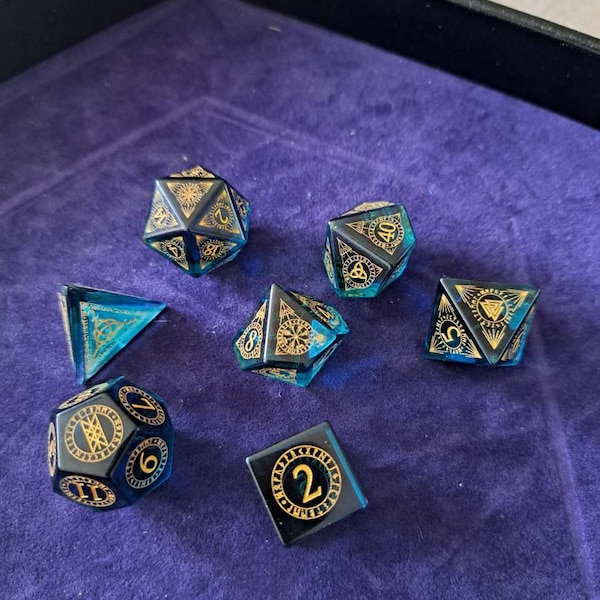 Natural Amethyst Dice Set| Gemstone D20 D&D Dice Set| Dungeons and ...