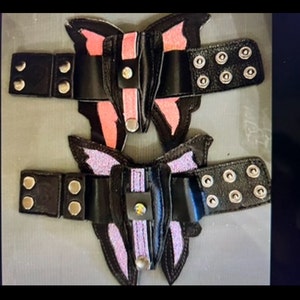 Magnetic Gauntlet // Shear Holster // Leather Bracer // Cosplay - Etsy