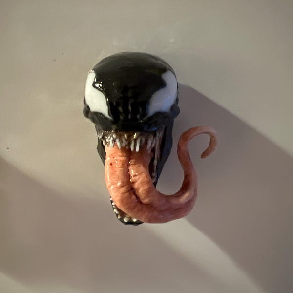 Venom Themed Figurines, Decorative Items, Fridge Magnets - Perfect ...
