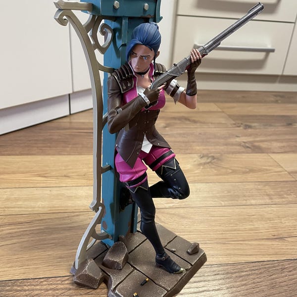 Caitlyn Statue 3D Printed | Gift for Gamer | Hand Painted | Resin ...