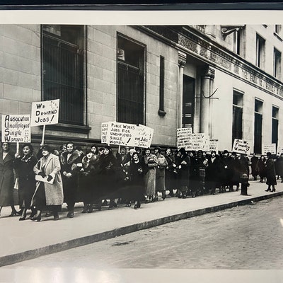 Photo of Barbara Stanwyck Ziegfeld Girl by Alfred Cheney - Etsy