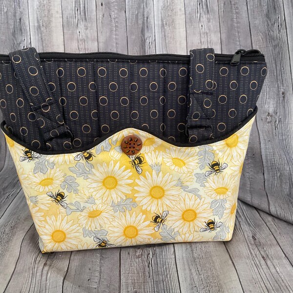 Bee Collage - Queen Bee Collection - Qtfabrics - Etsy