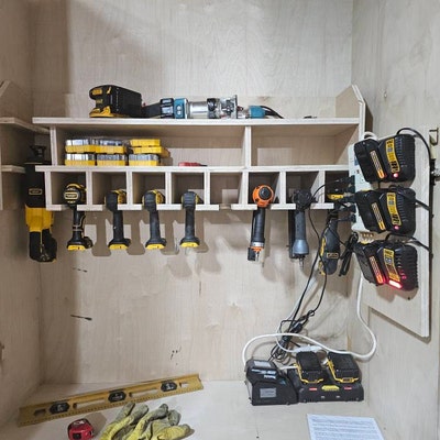 French Cleat Router Storage Shelf, DIY Woodworking Plans Router With ...