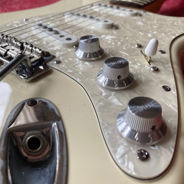 Aluminium Stratocaster Knob Set Strat Tophat Guitar Amp Pedal Volume ...