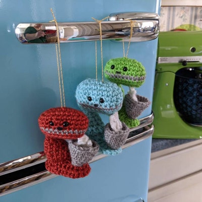 PATTERN Syringe Crochet Nurse Practitioner Doctor Pediatrician ...