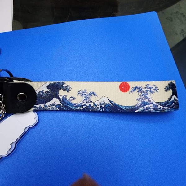 Great Wave off Kanagawa Wrist Lanyard - Keychain - Etsy